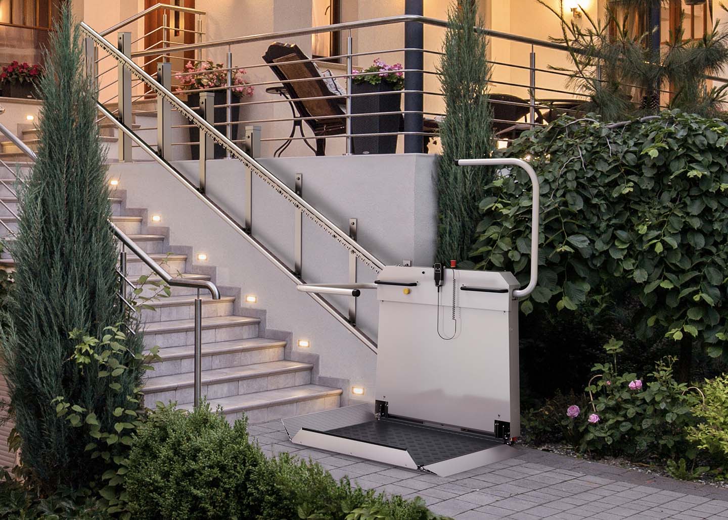Treppenlift-Kosten: Überblick zu unseren Preisen | Lifta